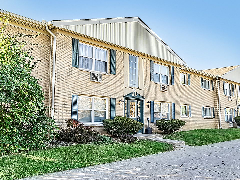Town And Country Apartments Urbana