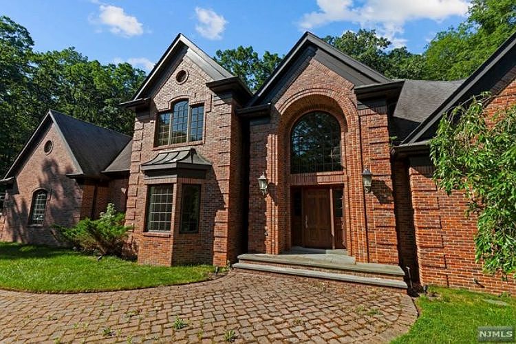 91 Midvale Mountain Rd, Mahwah, NJ 07430 | Zillow