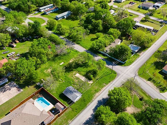 226 Carson St, Red Oak, TX 75154 | MLS #20578896 | Zillow