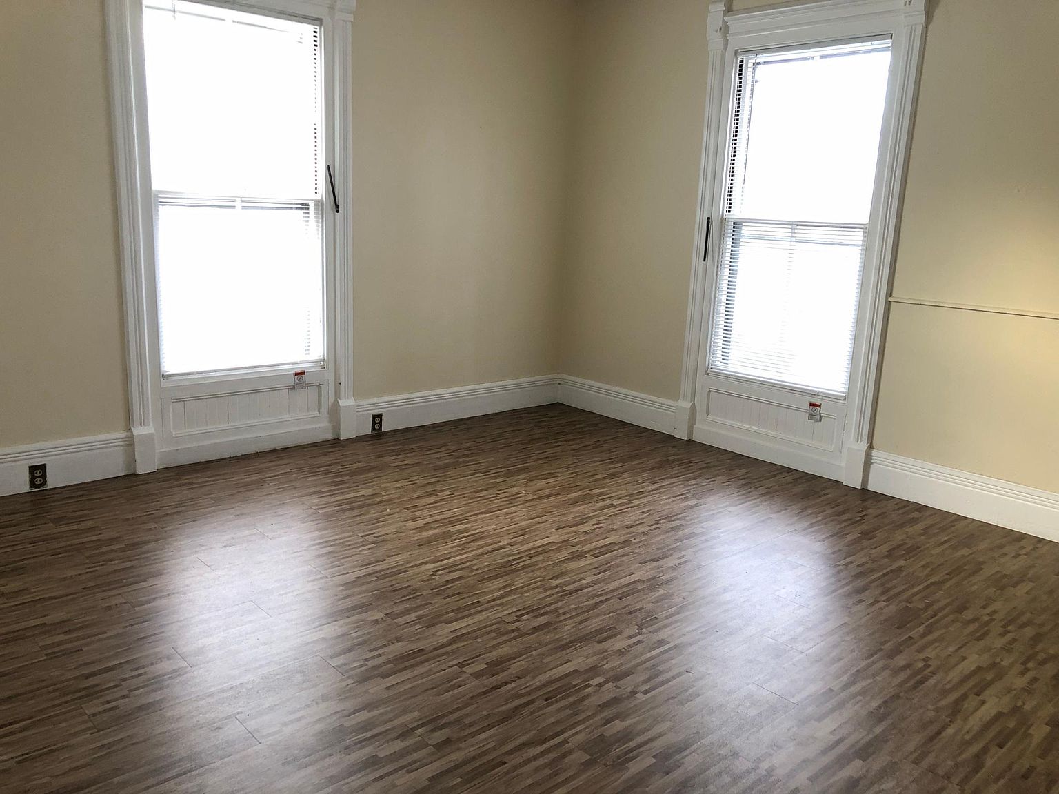 328 Wilder St #4, Lowell, MA 01851 | Zillow