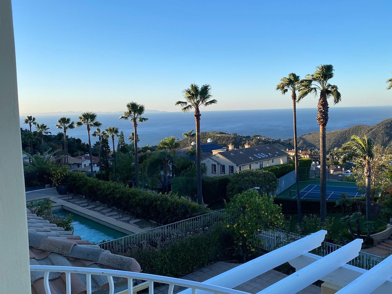 16676 Via Pacifica, Pacific Palisades, CA 90272 | Zillow