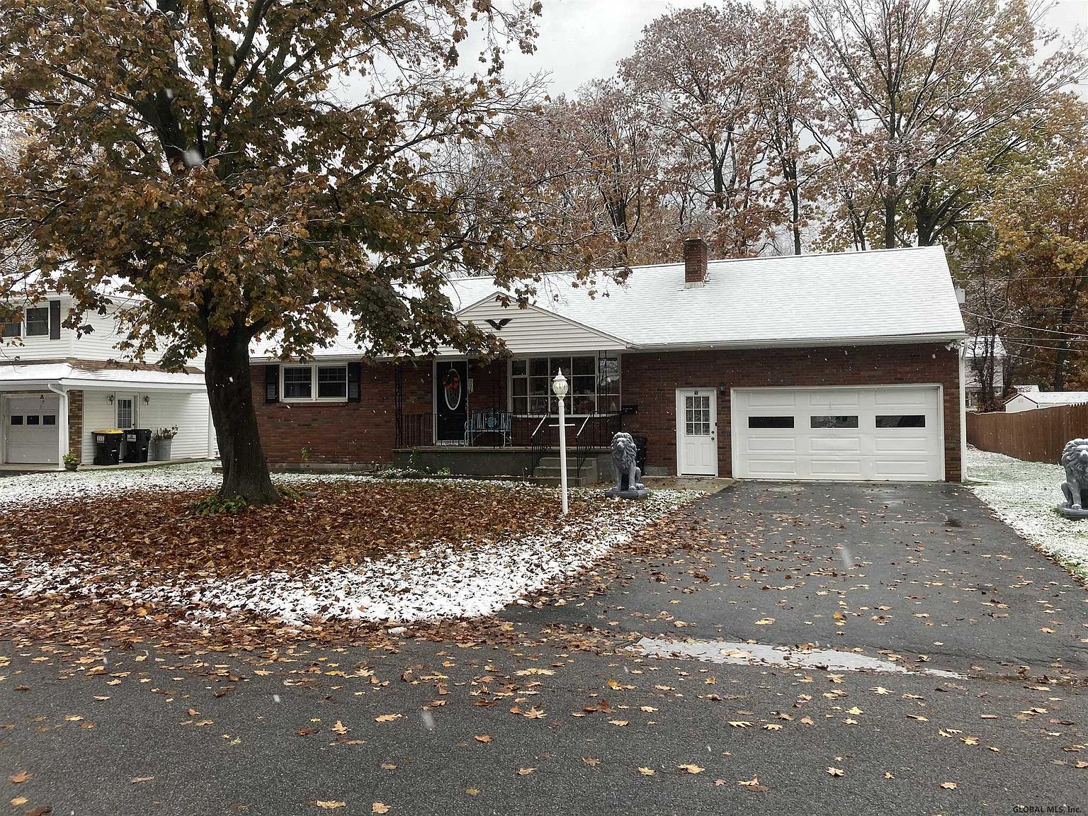 26 Santa Ln, Schenectady, NY 12306 | Zillow