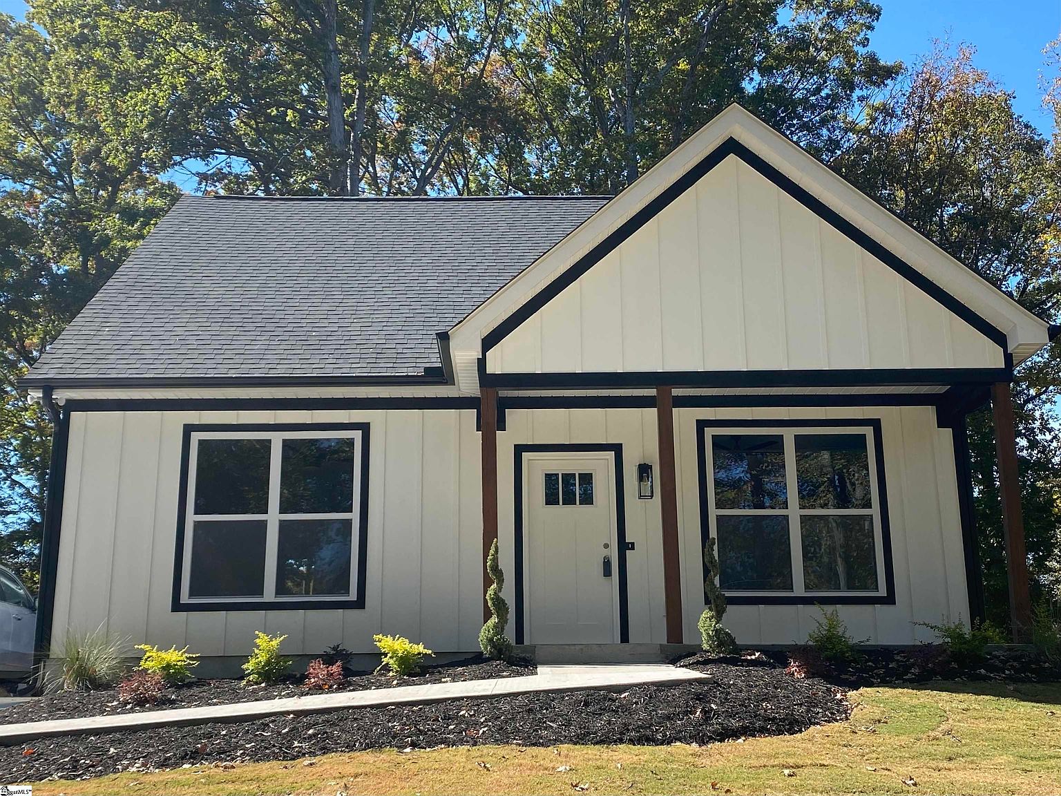 19 E Castle Dr, Greenville, SC 29605 | Zillow