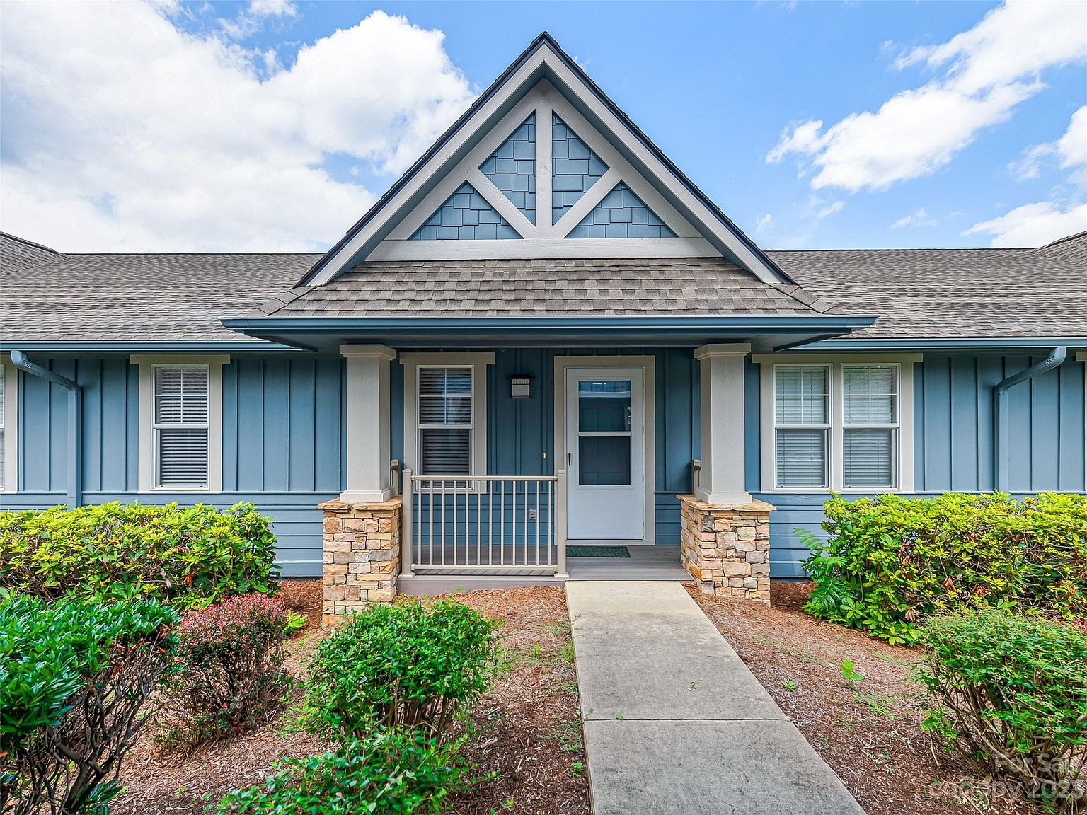 3302 Blue Goose Ct, Hendersonville, NC 28792 | MLS #4061138 | Zillow