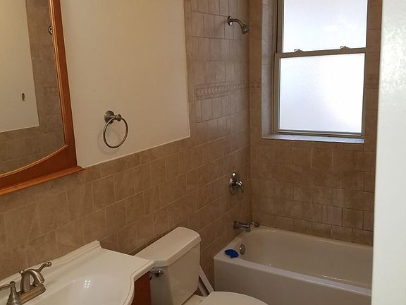 1535 E 65th St APT 1, Chicago, IL 60637 | Zillow