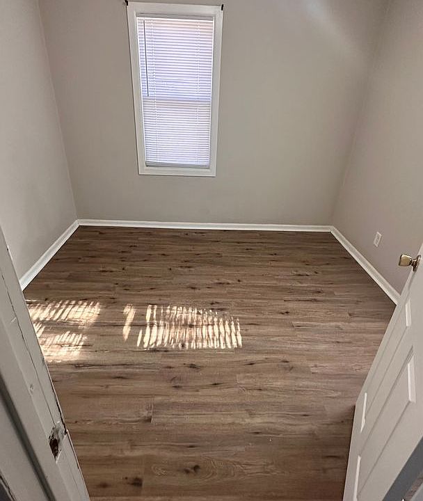 $525 - 1 bed 1 bath Duplex - 1423 E Lincoln St Wichita KS | Zillow