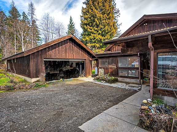 4711 Lower S Fork Rd, Hyampom, CA 96046 | MLS #23-3928 | Zillow