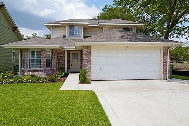 617 E Texas St, Grapevine, TX 76051 | Zillow