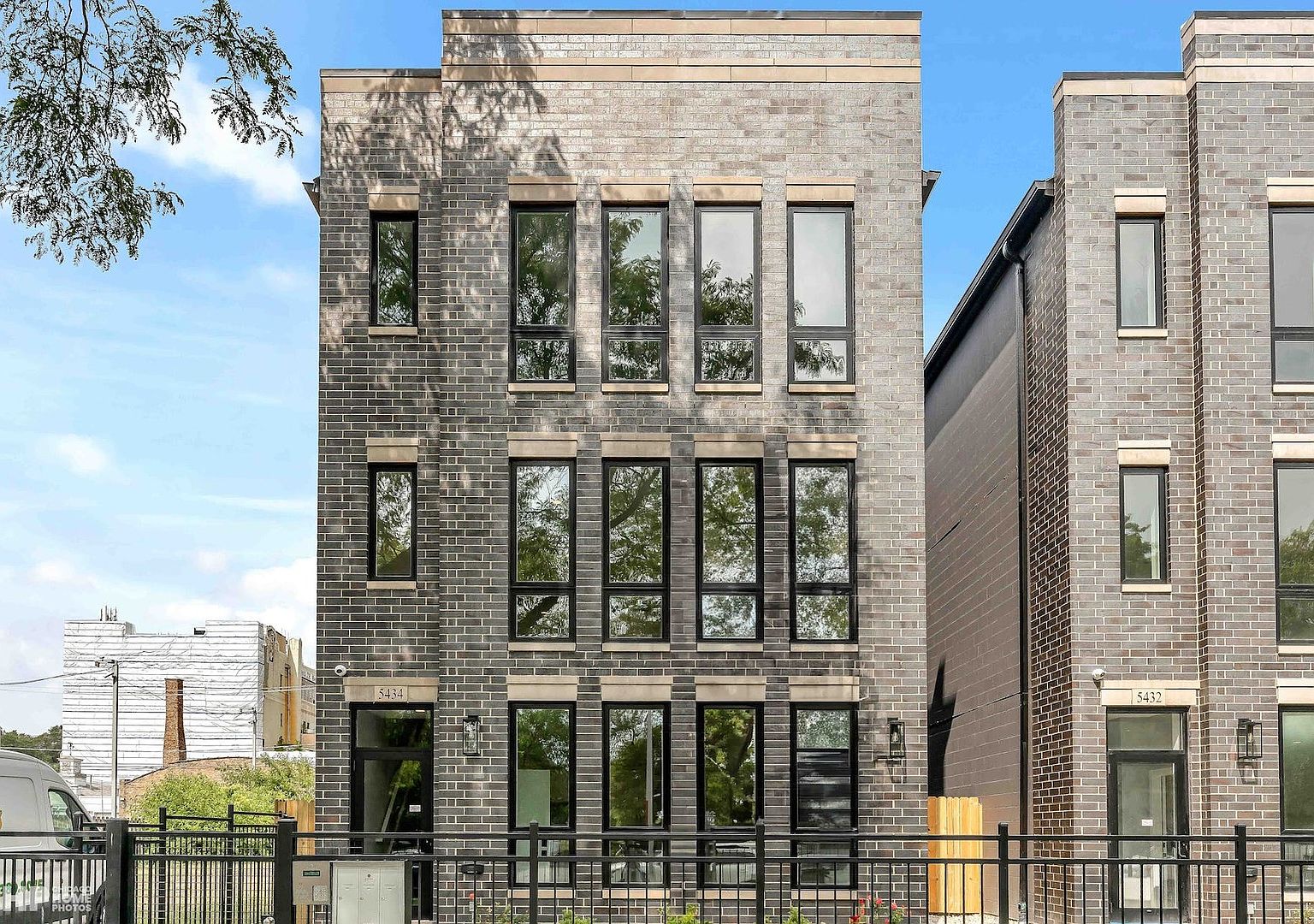 5434 S Michigan Ave, Chicago, IL 60615 | Zillow