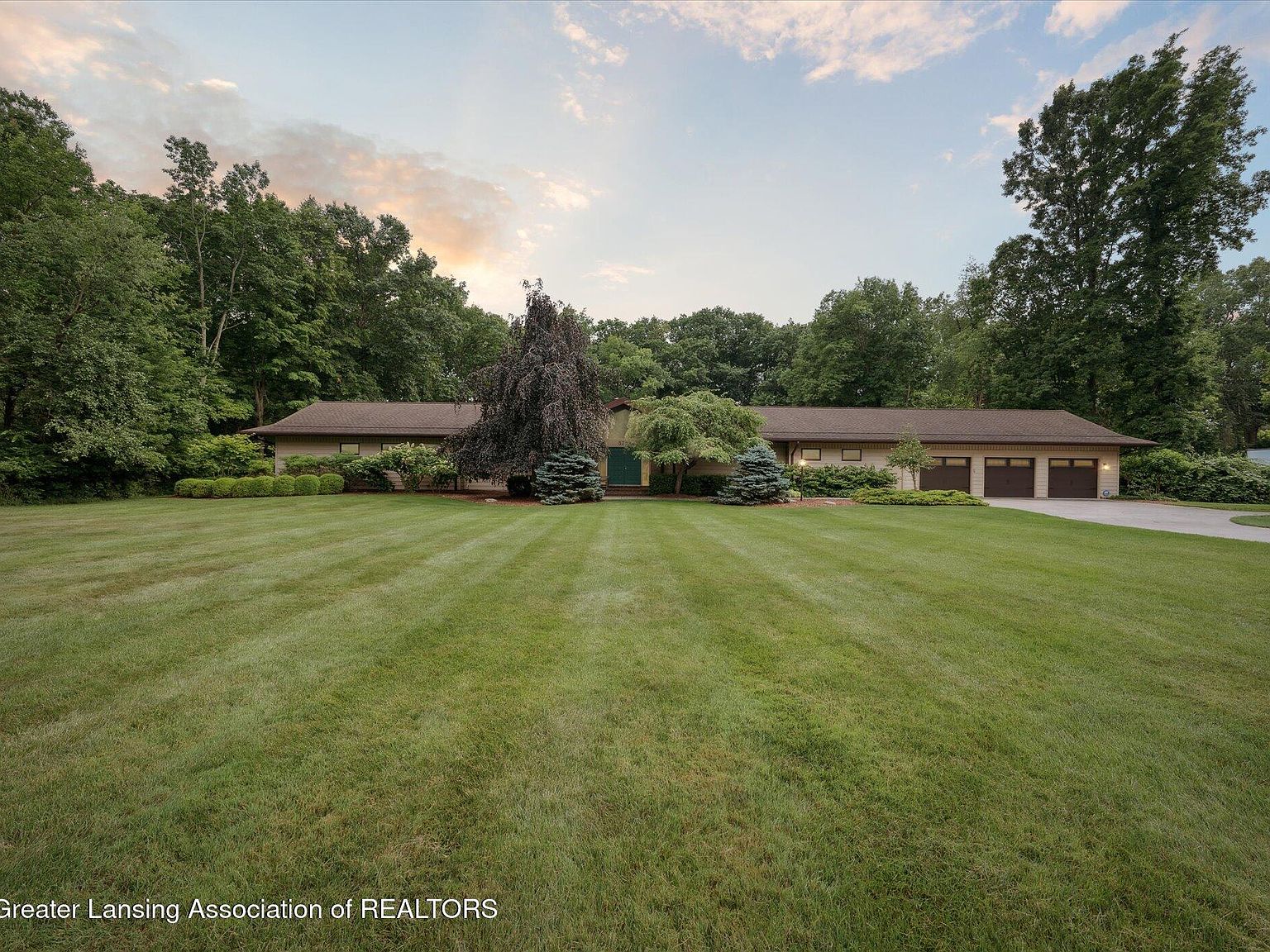 5723 Delta River Dr, Lansing, MI 48906 | Zillow