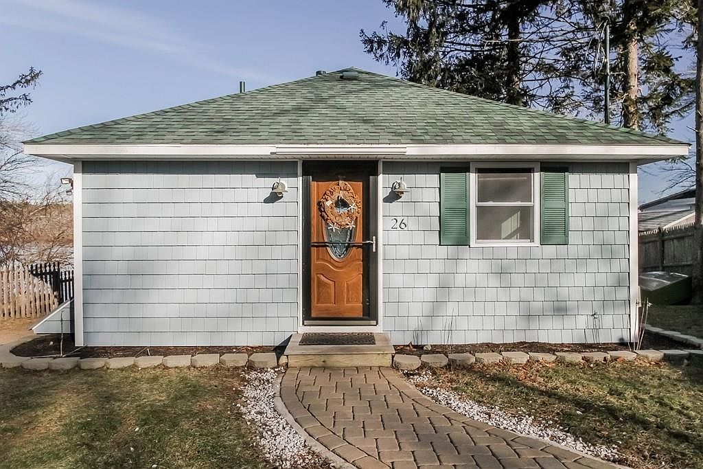 26 Knights Point Rd, Plymouth, MA 02360 | Zillow