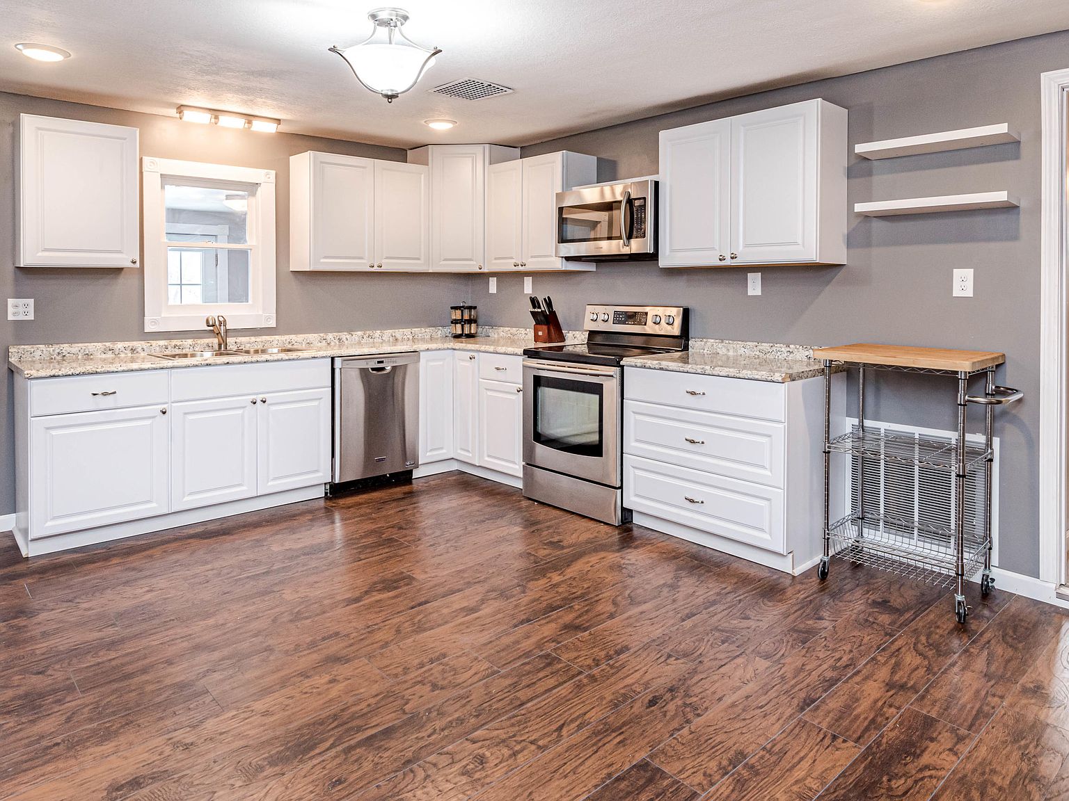 540 E Sexton St, Harrisburg, MO 65256 | Zillow