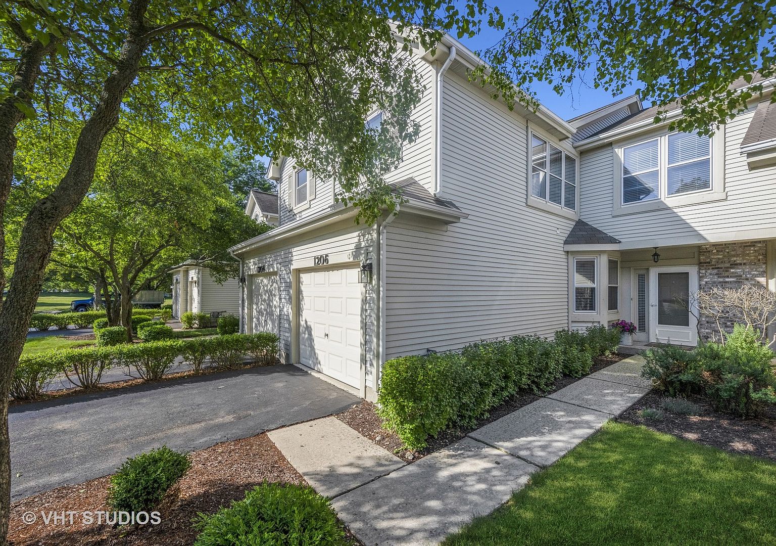 1206 Rhodes Ln, Naperville, IL 60540 | Zillow