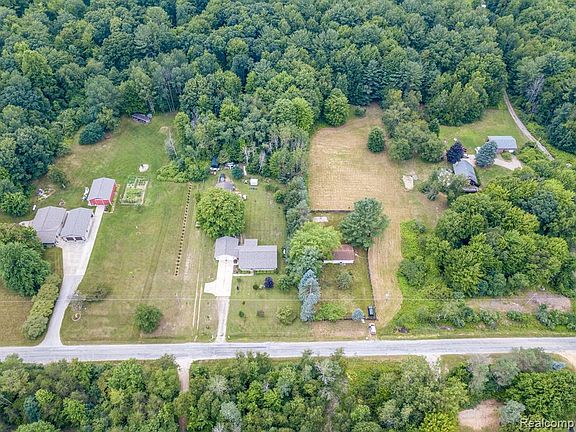 13310 Bueche Rd, Montrose, MI 48457 | MLS #20240050227 | Zillow
