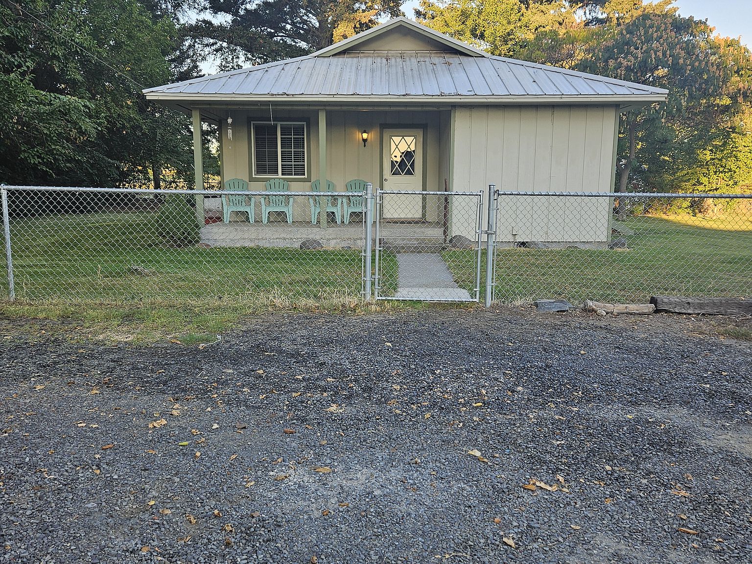 250 NW Washington Ave, Irrigon, OR 97844 | Zillow