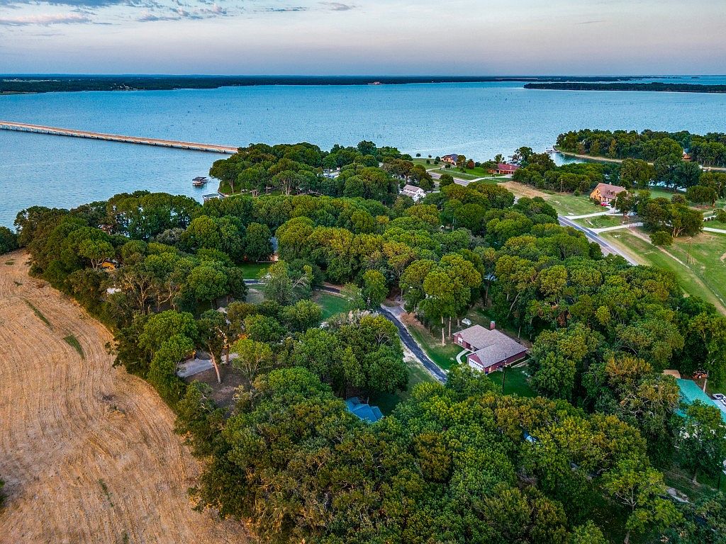 905 SE County Road 3129, Corsicana, TX 75109 | MLS #20378241 | Zillow