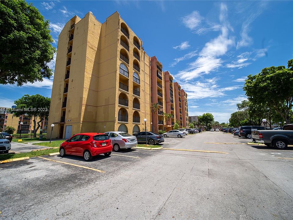 4717 NW 7th St #80910, Miami, FL 33126 | MLS #A11414644 | Zillow