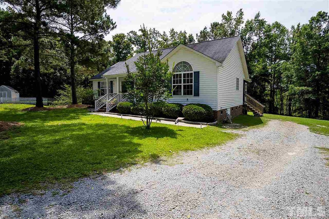 318 Duck Pond Ln, Clayton, NC 27520 | Zillow
