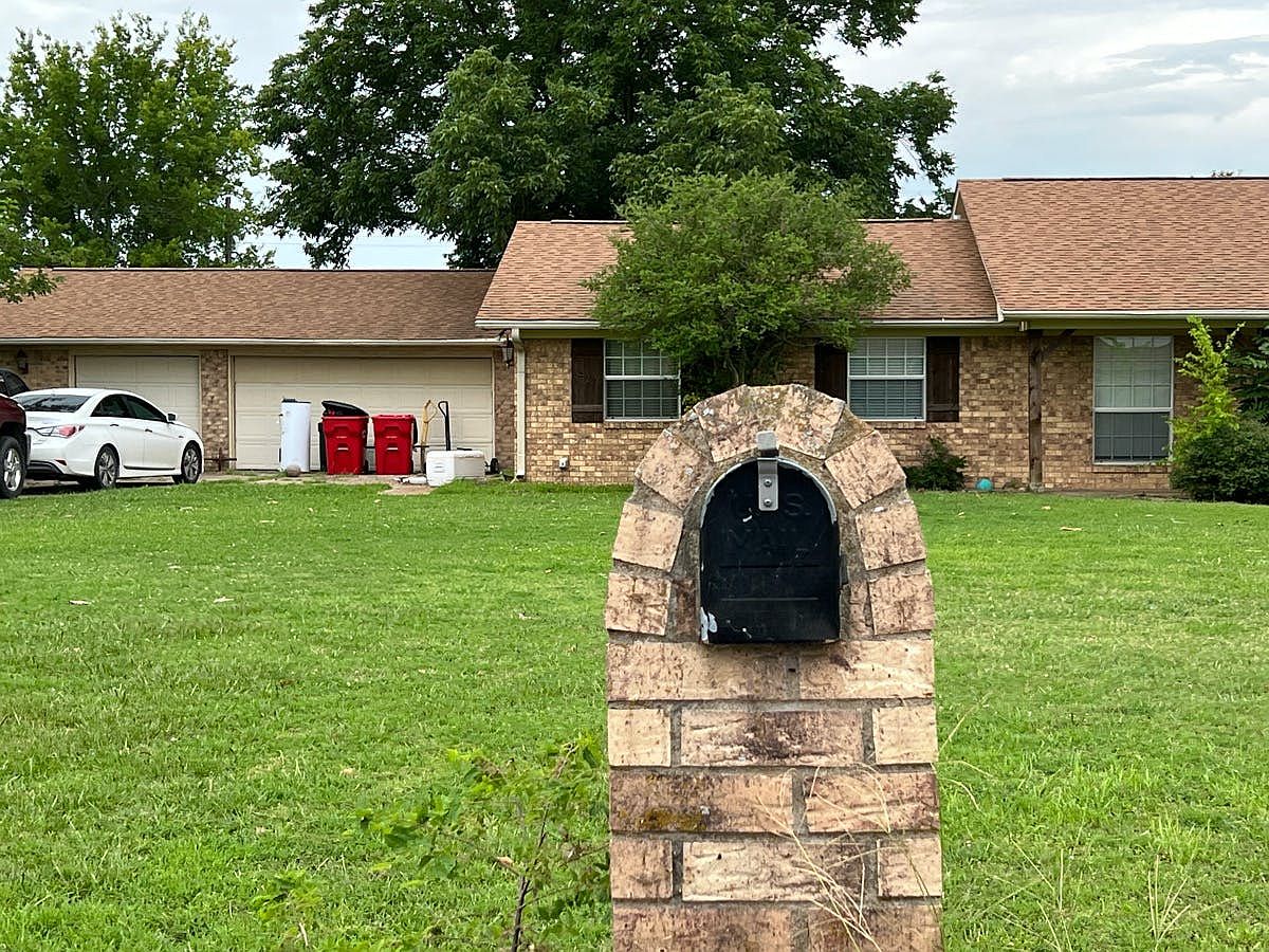 1010 Dusty Kay St, Bonham, TX 75418 | Zillow