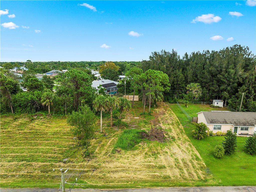 10956 Mulberry St, Sebastian, FL 32958 | MLS #263249 | Zillow
