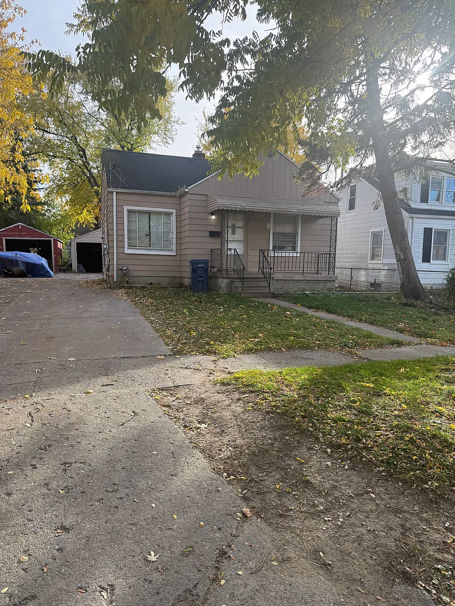 2506 Kentucky Ave, Flint, MI 48506 | HotPads