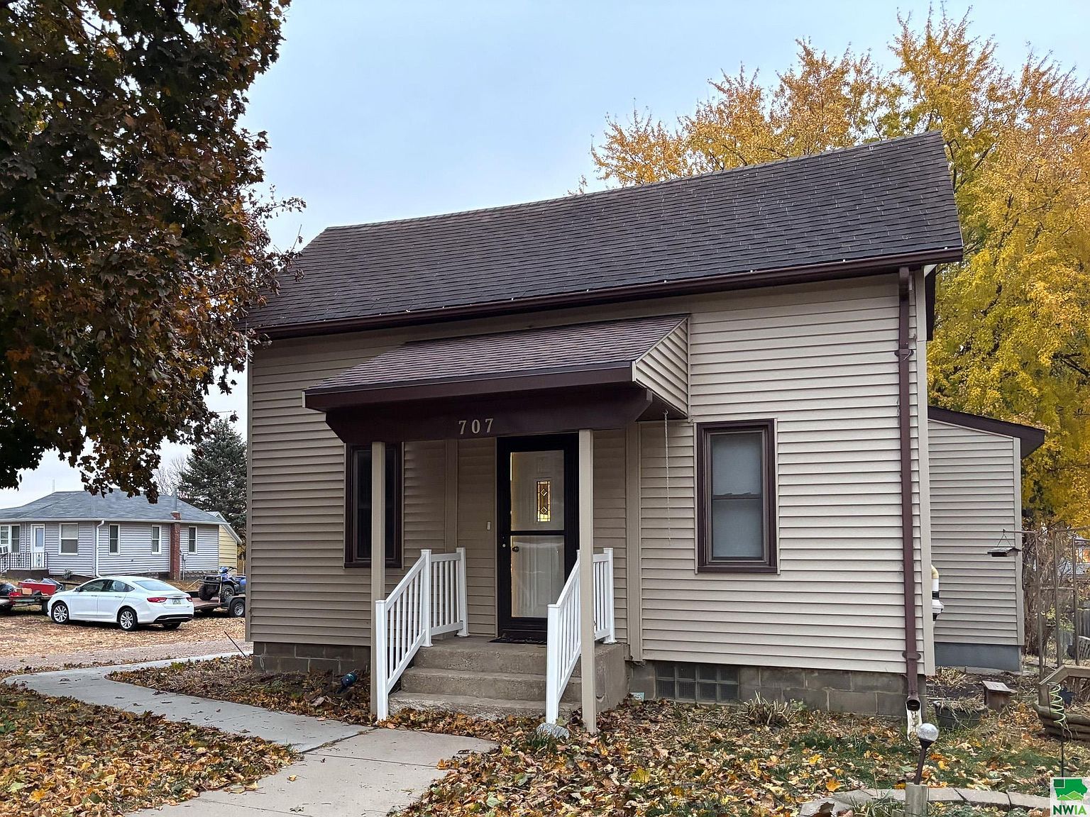 707 3rd Ave, Alton, IA 51003 | Zillow
