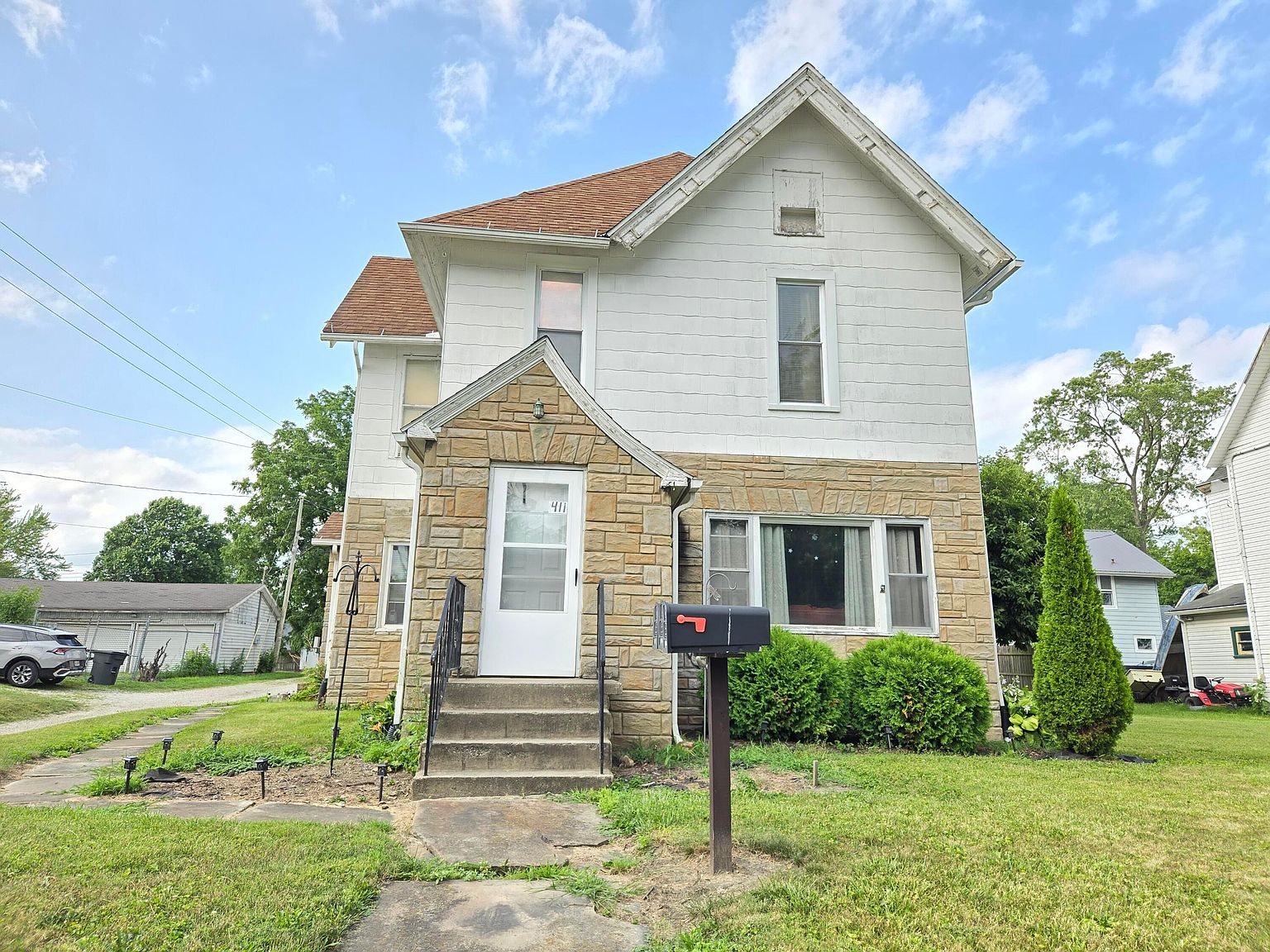411 W Bucyrus St, Crestline, OH 44827 | Zillow 411 W Bucyrus St, Crestline, OH 44827 | Zillow