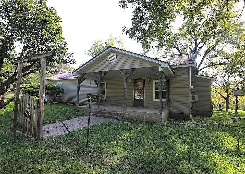 94 County Road 355a, Thayer, MO 65791 | Zillow