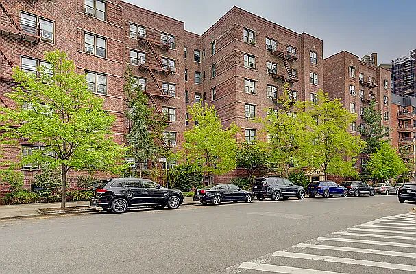 6787 Booth St Forest Hills, NY, 11375 - Apartments for Rent | Zillow
