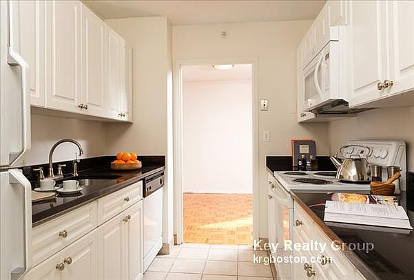 1 Longfellow Pl, Boston, MA 02114 | Zillow