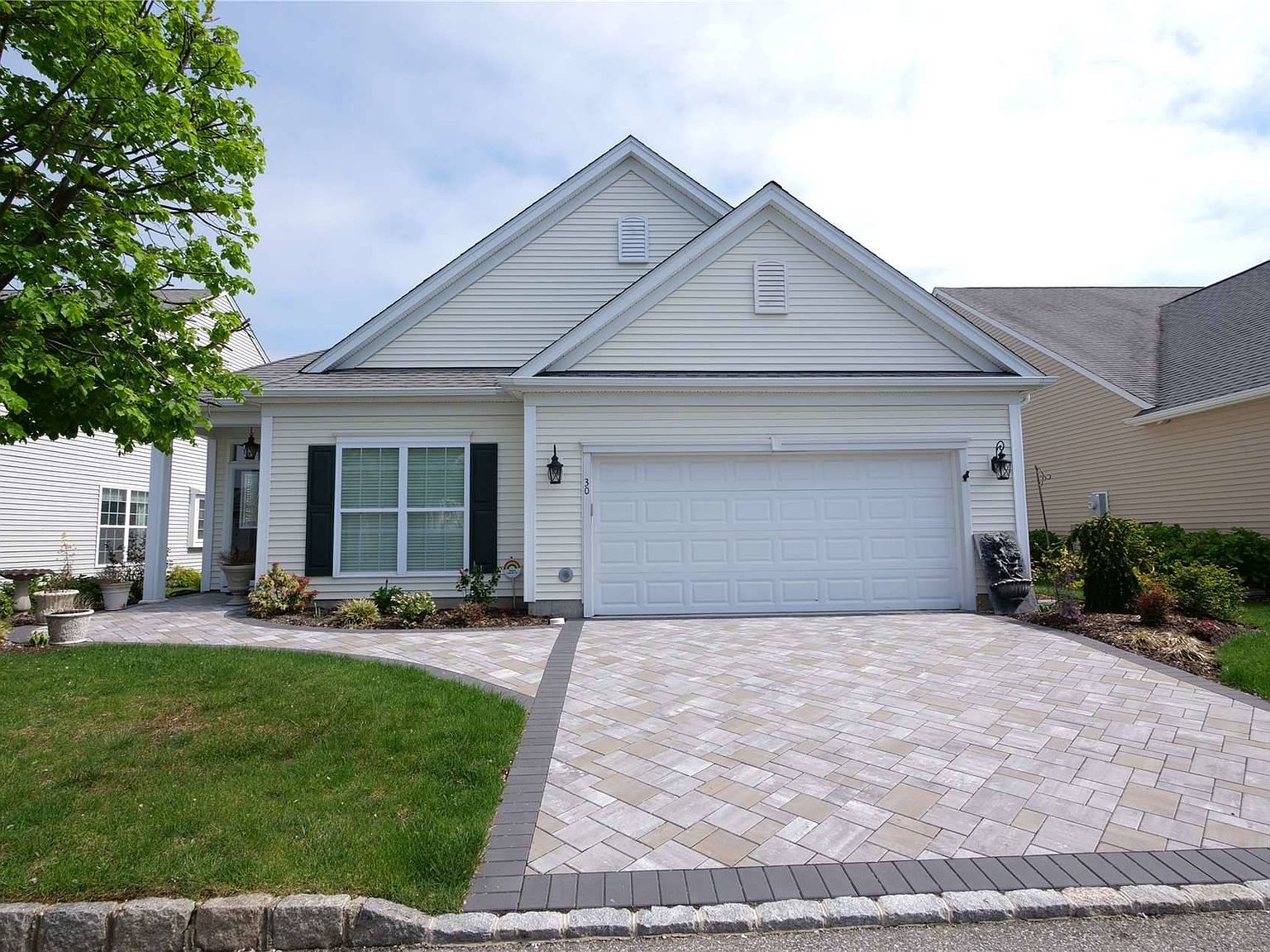 30 Louden Loop, Mount Sinai, NY 11766 | Zillow