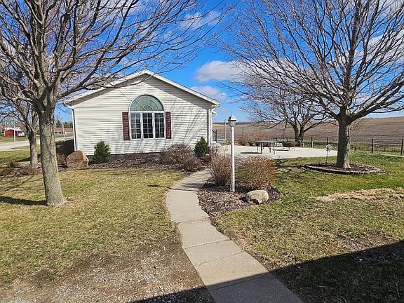 1592 B Ave, Victor, IA 52347 | MLS #2402048 | Zillow