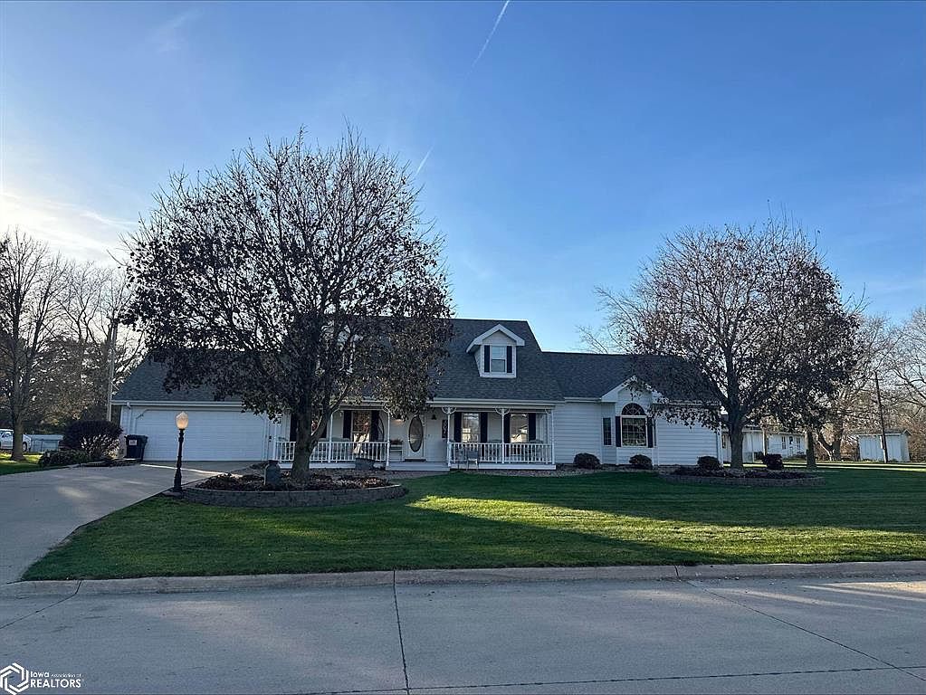 307 N Park Ave, New Sharon, IA 50207 | MLS #6313162 | Zillow