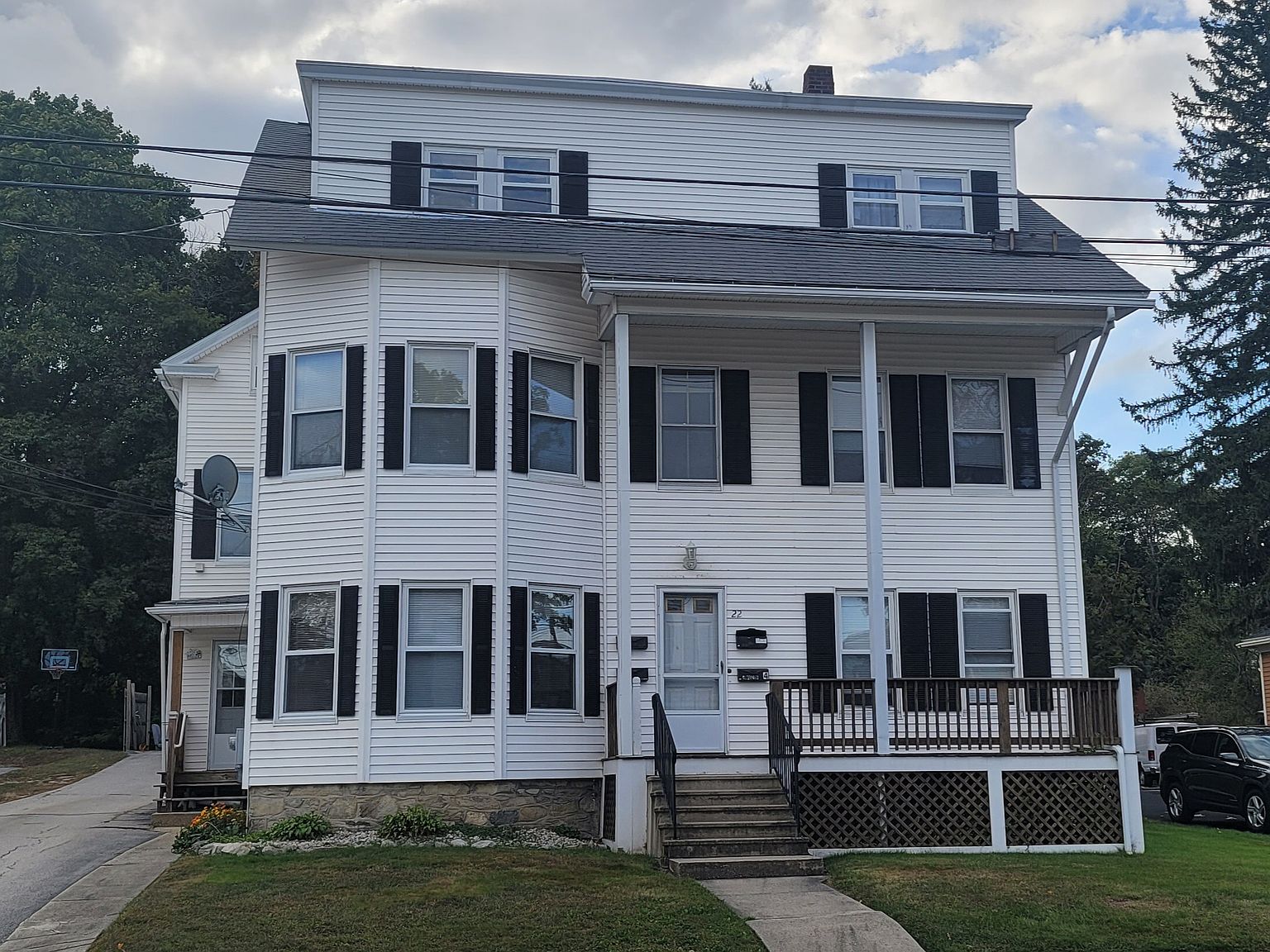 22 Schofield Ave #4, Dudley, MA 01571 | Zillow