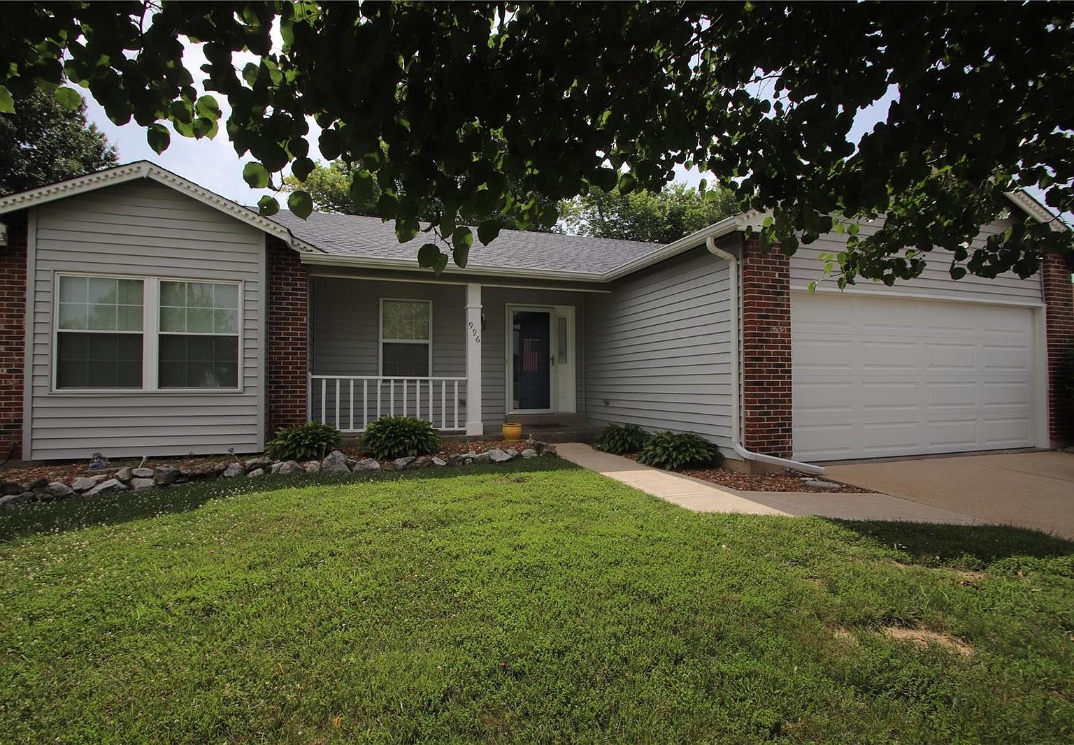 996 S Brampton Dr, Saint Charles, MO 63304 | Zillow