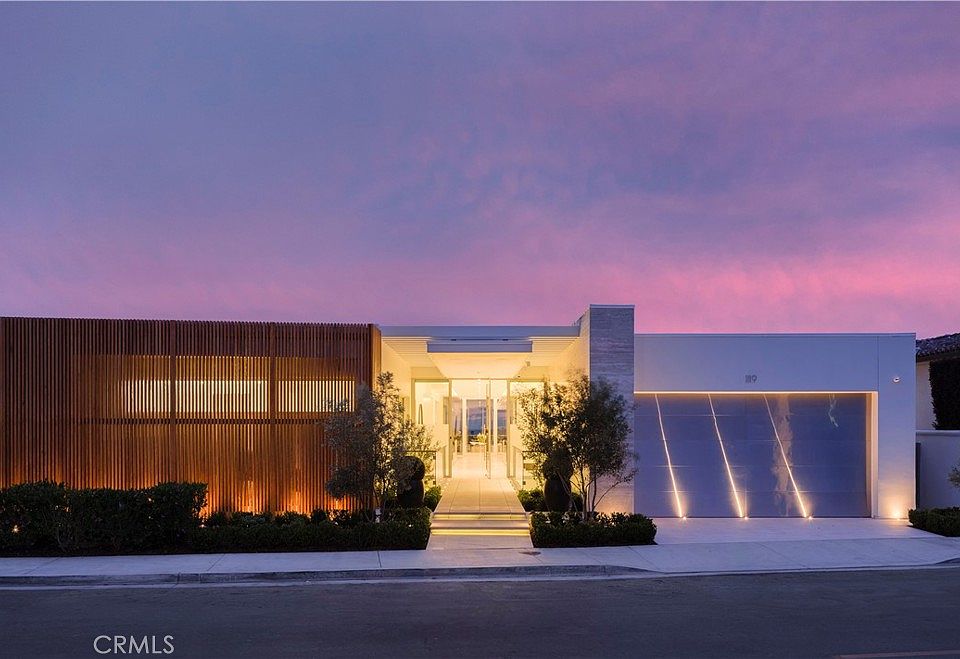 1119 Dolphin Ter, Corona Del Mar, CA 92625 | MLS #OC25094109 | Zillow