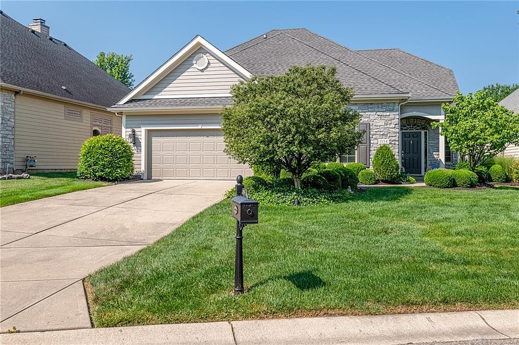 1154 Club View Dr, Centerville, OH 45458 | Zillow