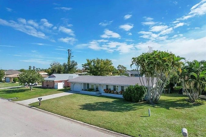 91 Caddy Rd, Rotonda West, FL 33947 | Zillow