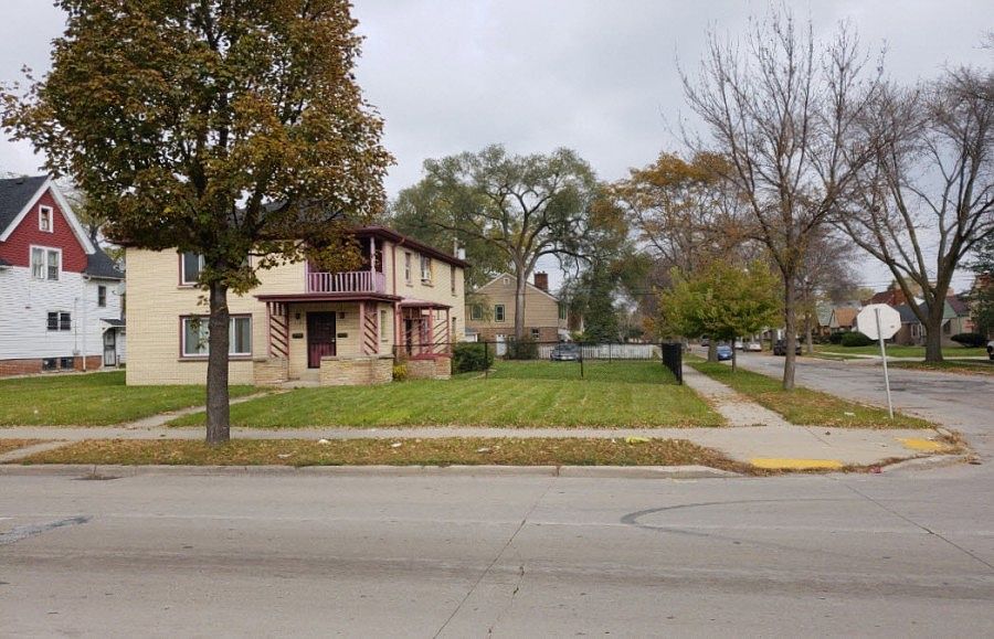 4600 W Capitol Dr, Milwaukee, WI 53216 | Zillow