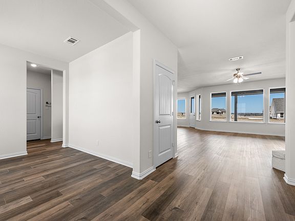 135 Llanos Dr, Decatur, TX 76234 | MLS #20784934 | Zillow