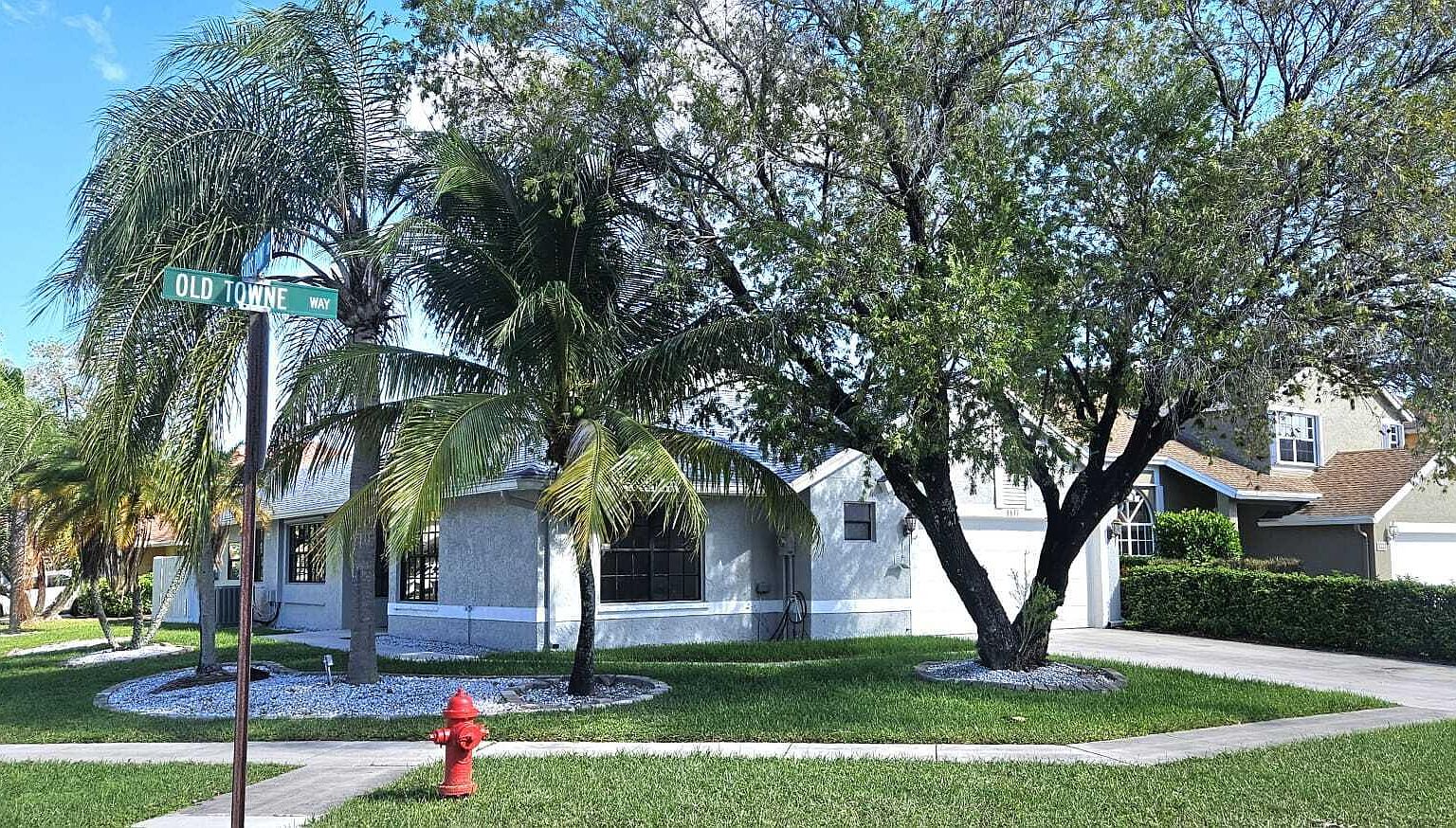 8611 Old Towne Way, Boca Raton, FL 33433 | MLS #RX-10930562 | Zillow