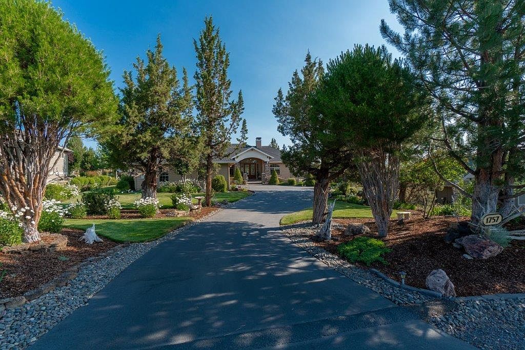 1757 Turnstone Rd, Redmond, OR 97756 | Zillow