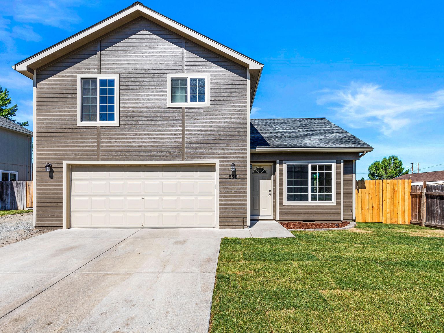 252 Mace Rd, Medford, OR 97501 | Zillow