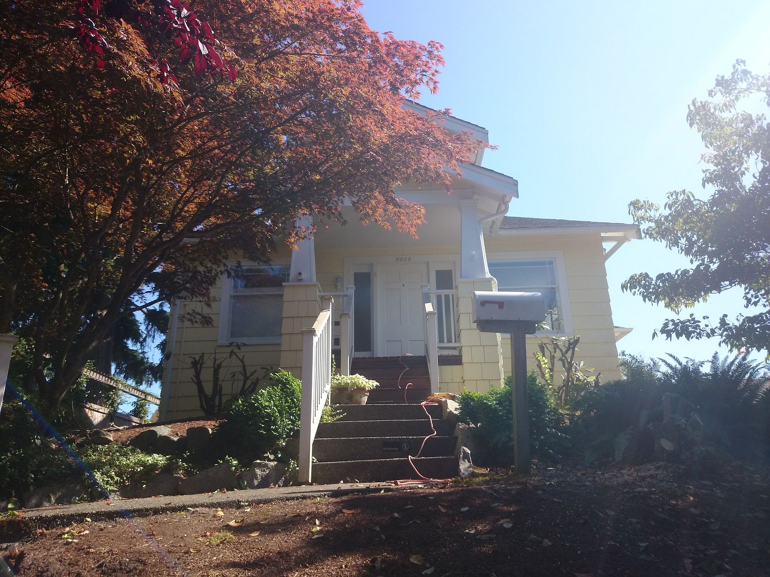 5055 SW Grayson St, Seattle, WA 98116 | Zillow