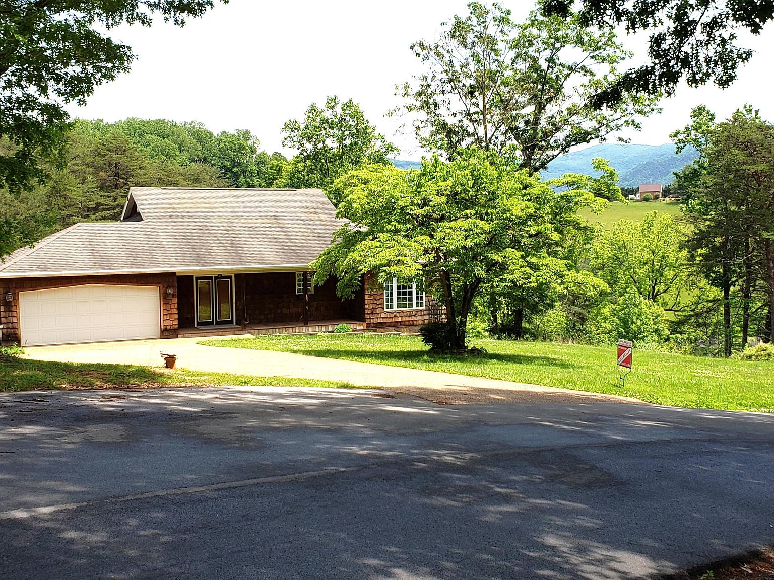 50 Rustic Ridge Ln, Lexington, VA 24450 | Zillow