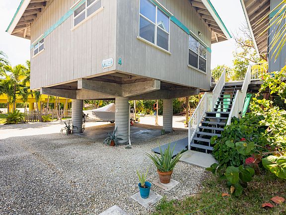 4 Kyle Way W, Marathon, FL 33050 | MLS #614483 | Zillow