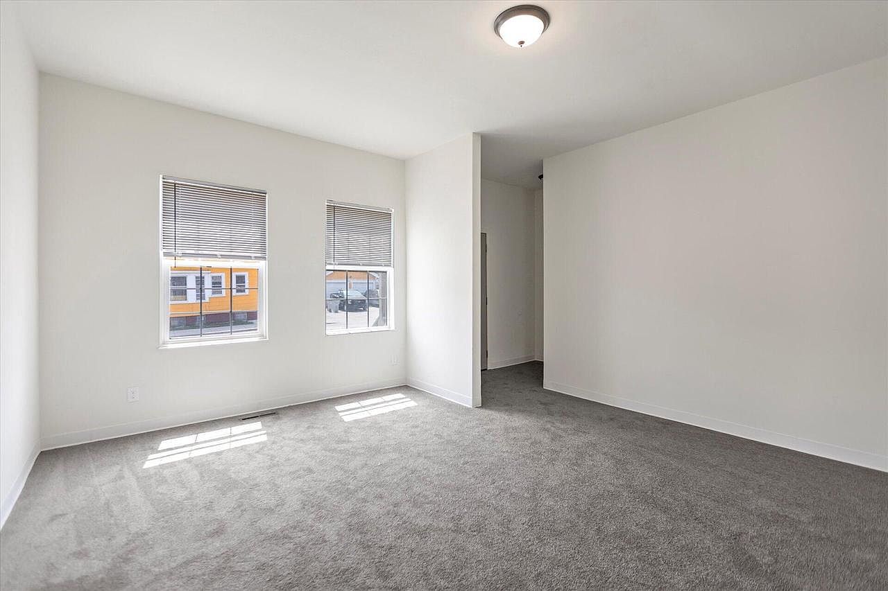 1004 West Mineral STREET, Milwaukee, WI 53204 | Zillow