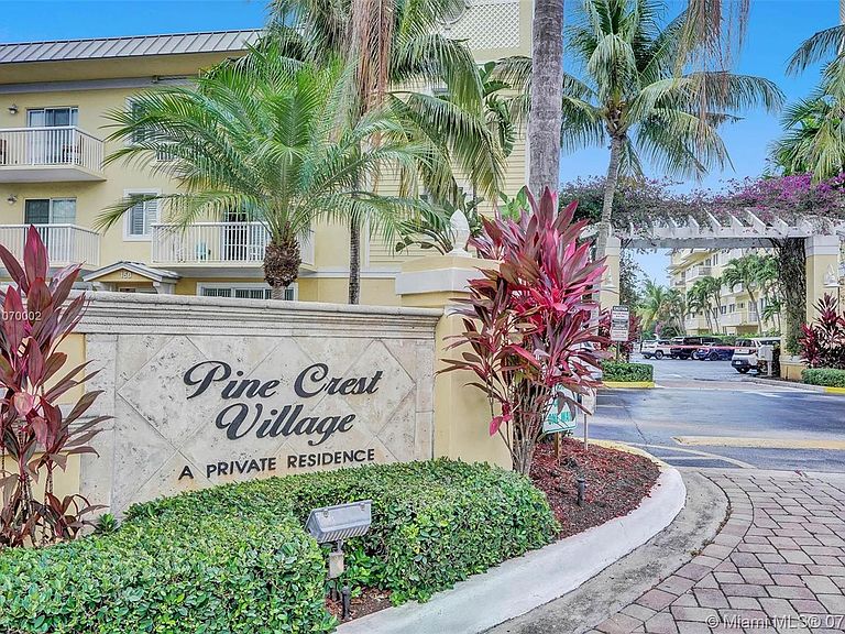 Pine Crest Village @ Victoria Park Condominiums - Fort Lauderdale, FL ...