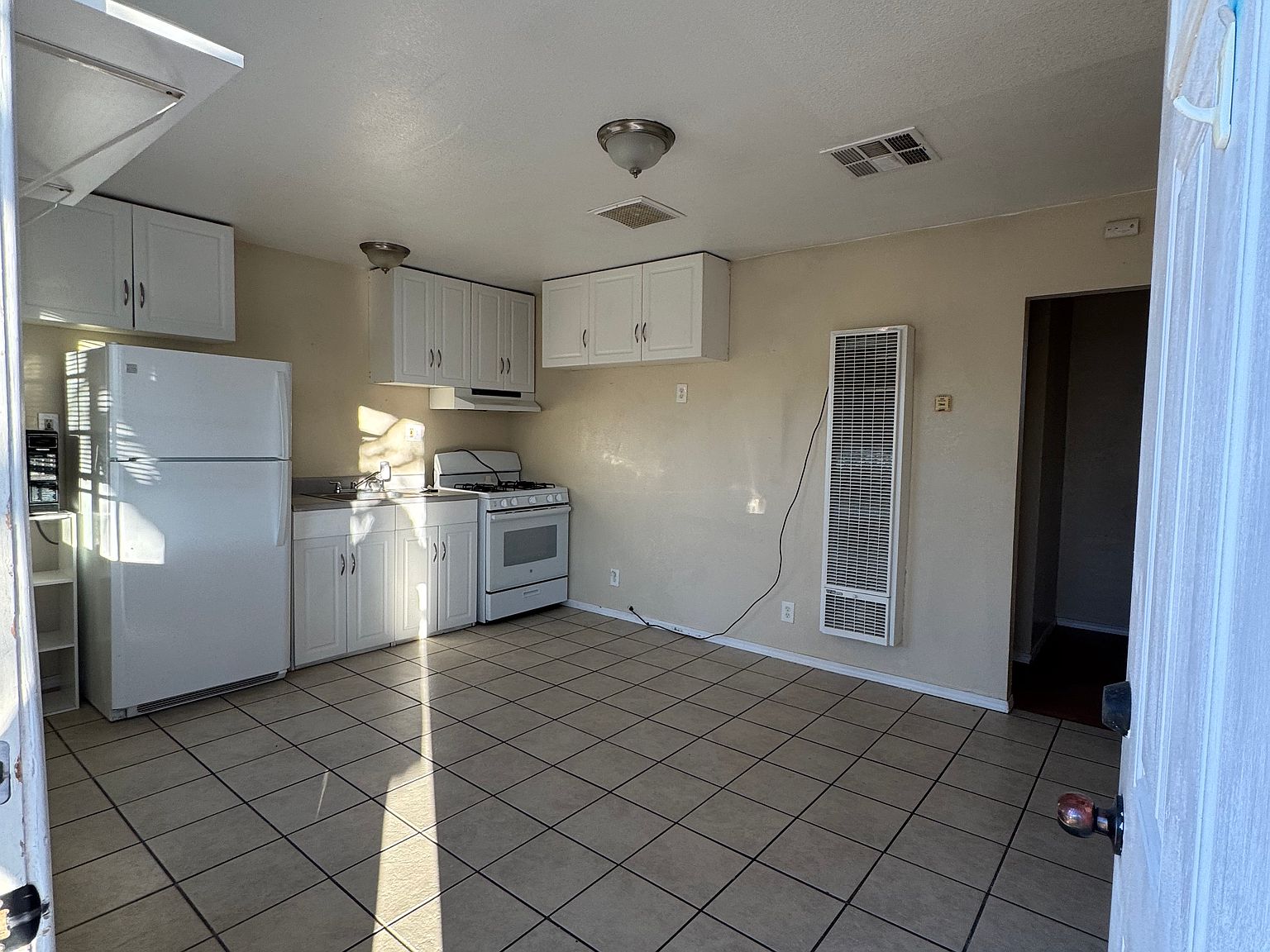 451 S Norma St #B, Ridgecrest, CA 93555 | Zillow