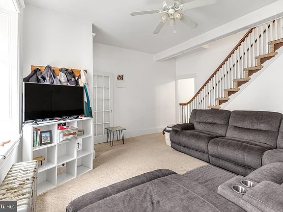 218 Grape St, Philadelphia, PA 19128 | Zillow